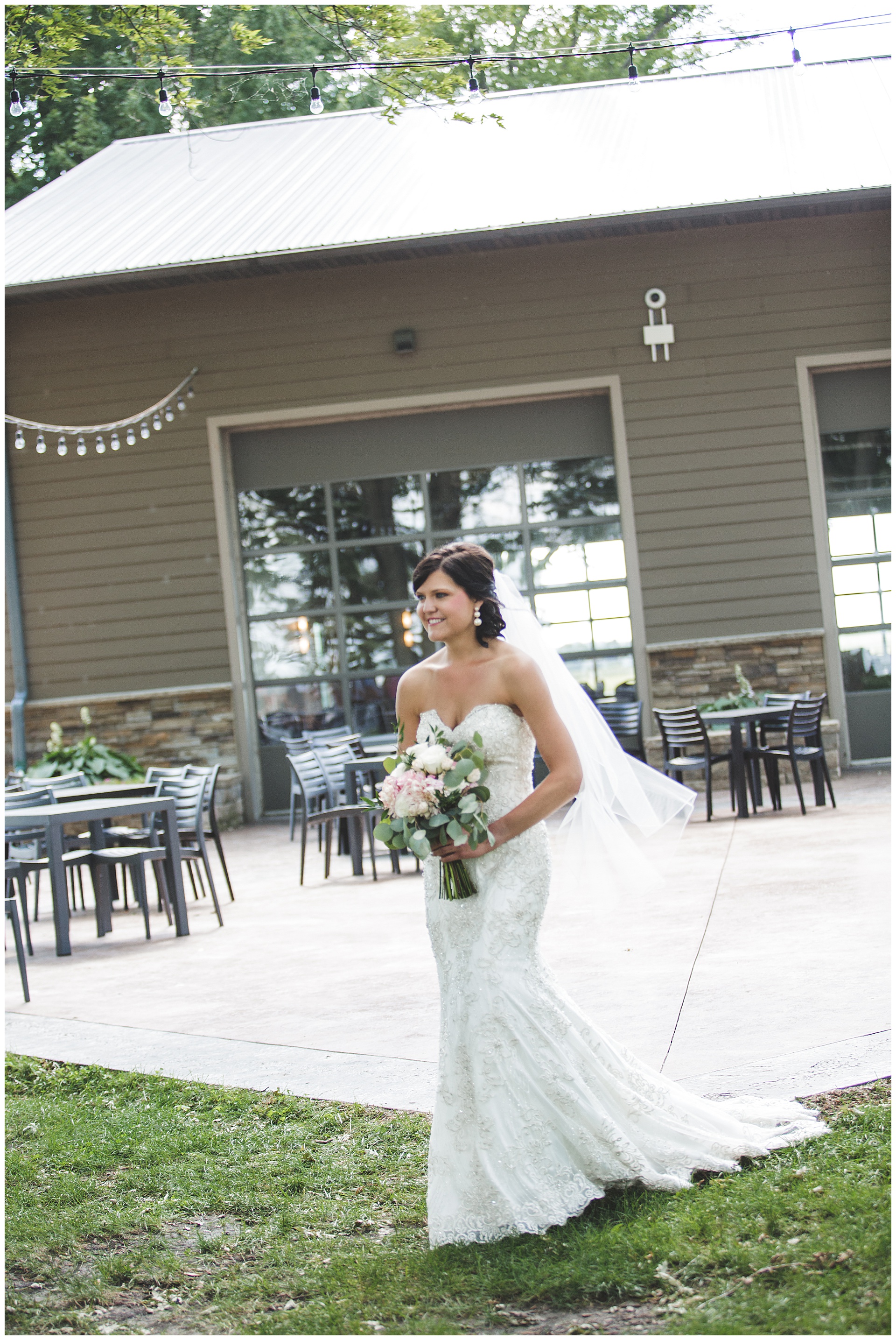 Cassandra & Clay Sparkling Summer Southern Minnesota Wedding ...